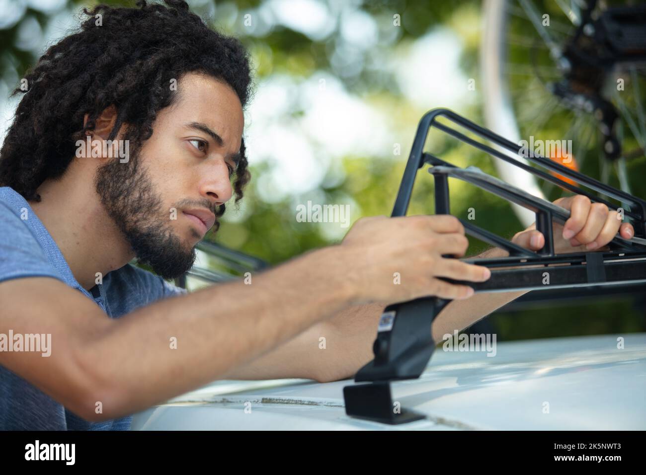 Load the car for the holidays hi-res stock photography and images - Alamy