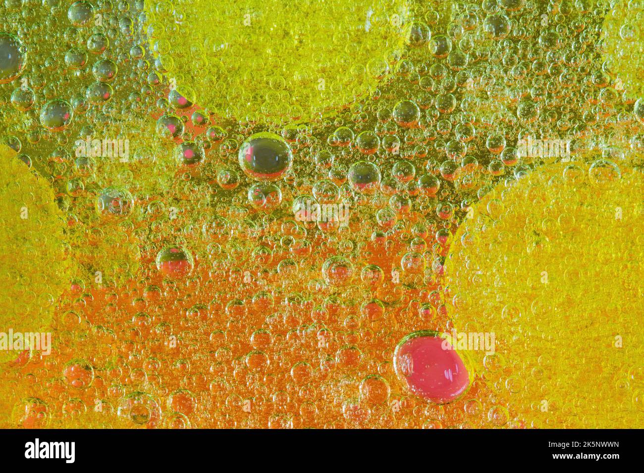 Bubbles floating in space, Screen savers & backdrops, Abstract ...