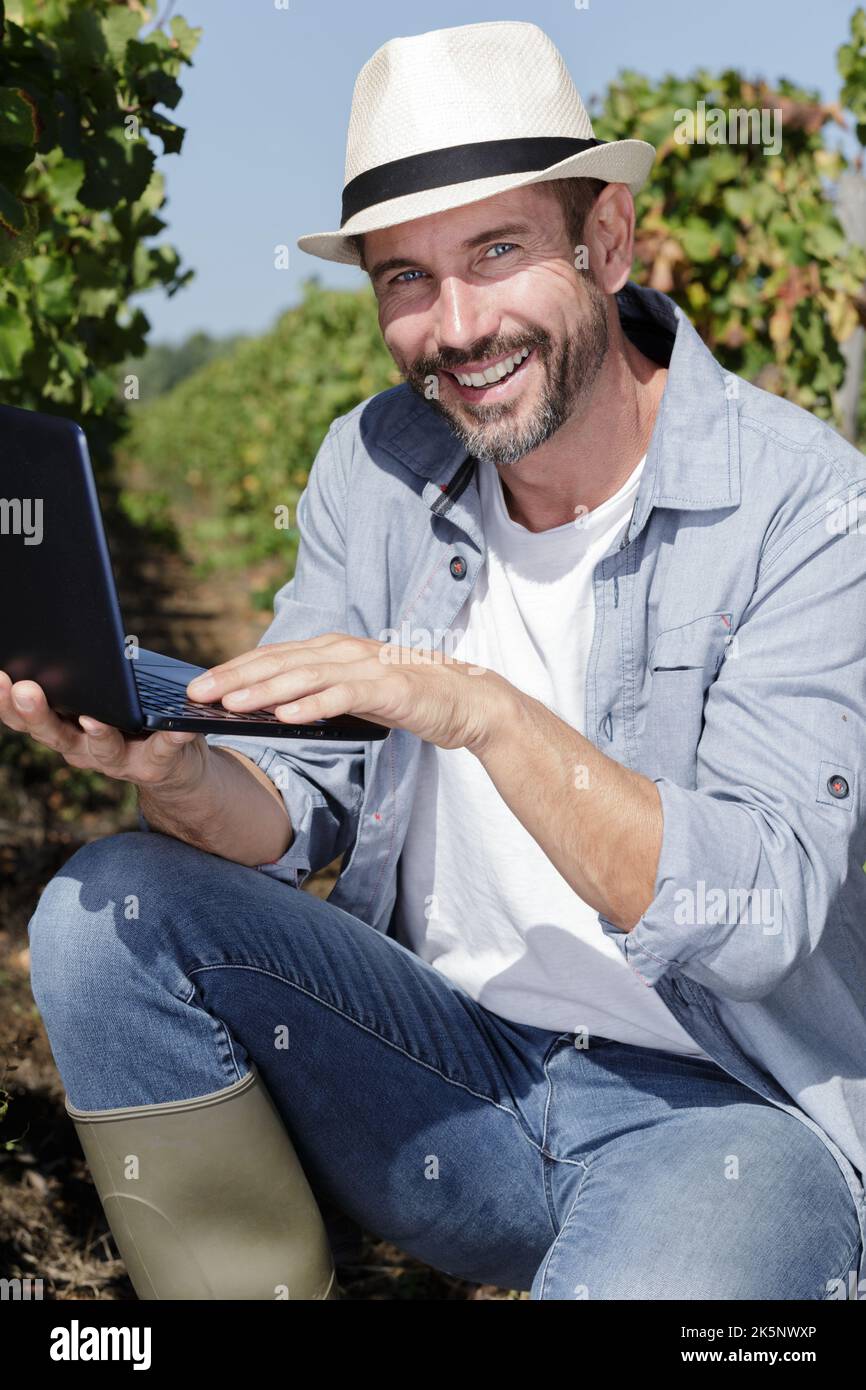 Vineyard doctor hi-res stock photography and images - Alamy