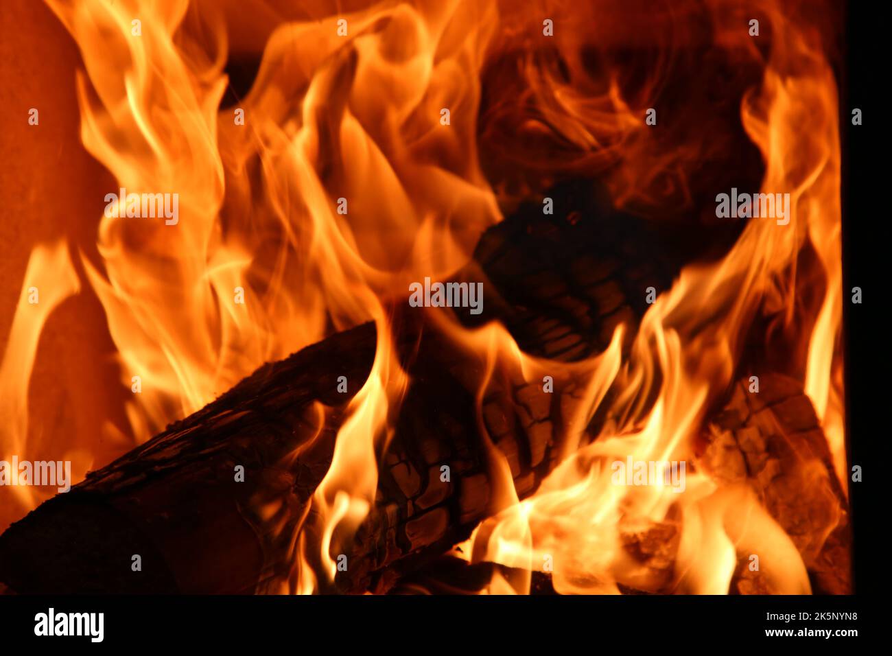 Bonfire burning and bringing in some heat, light and lovely atmosphere ...