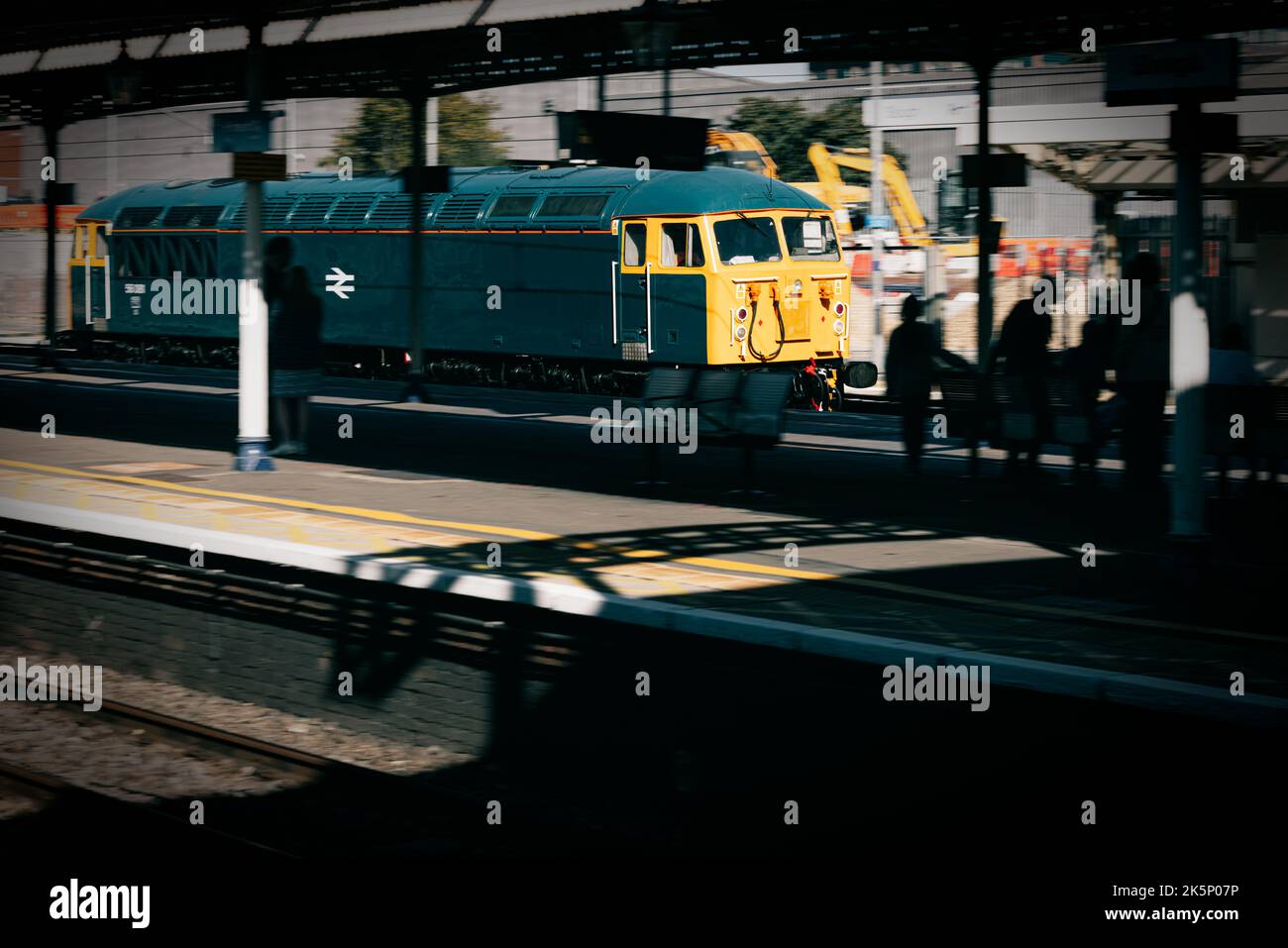 Slough station hi-res stock photography and images - Alamy
