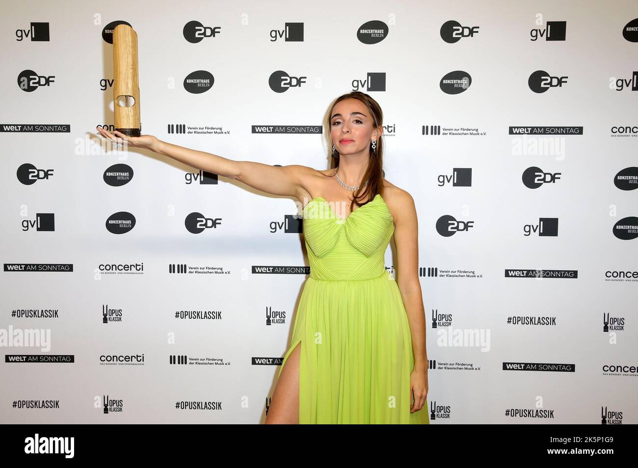 Berlin, Germany. 09th Oct, 2022. Opera singer Lea Desandre shows off ...