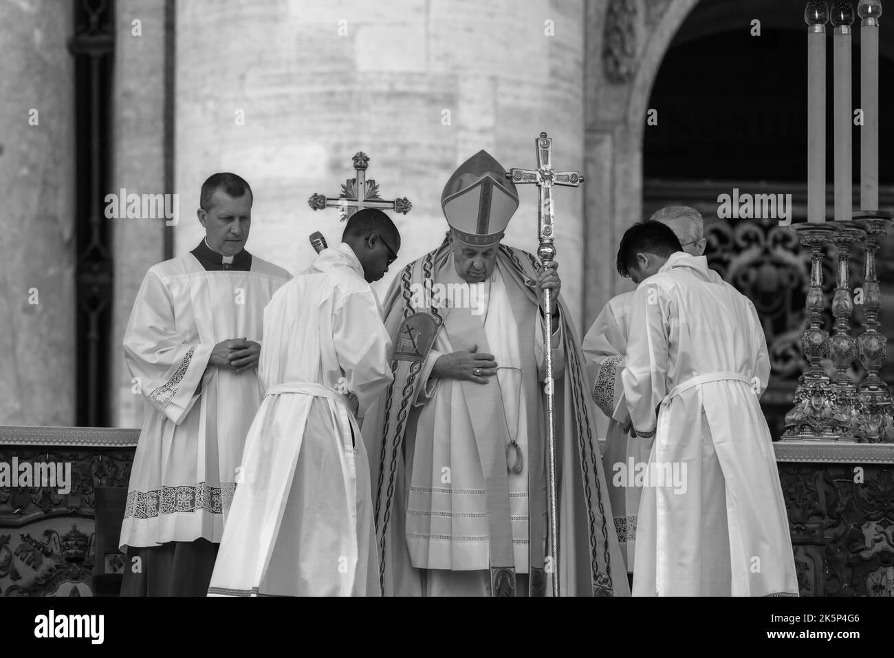 Vatican City, Vatican, 9 october 2022. Pope Francis celebrates a mass ...