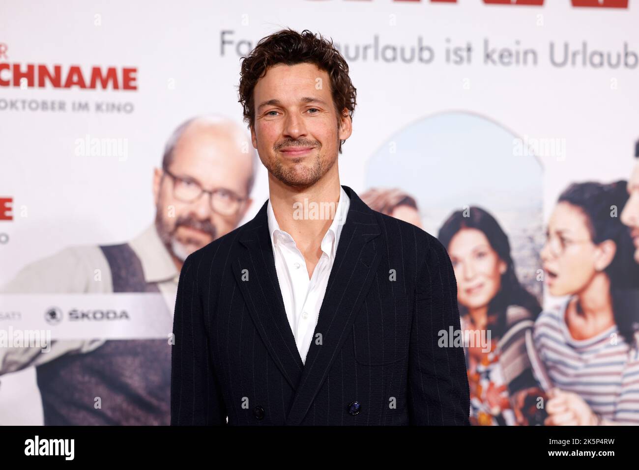 Cologne, Germany. 09th Oct, 2022. Actor Florian David Fitz arrives via ...