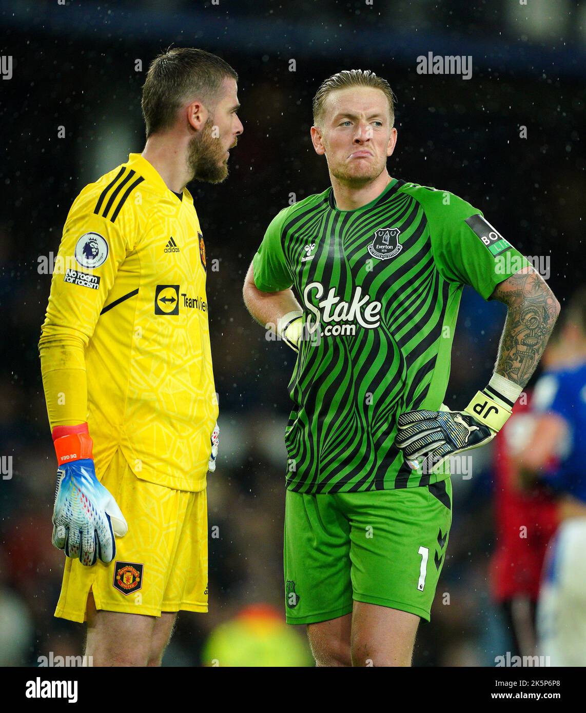 Manchester United goalkeeper David de Gea and Everton goalkeeper Jordan ...