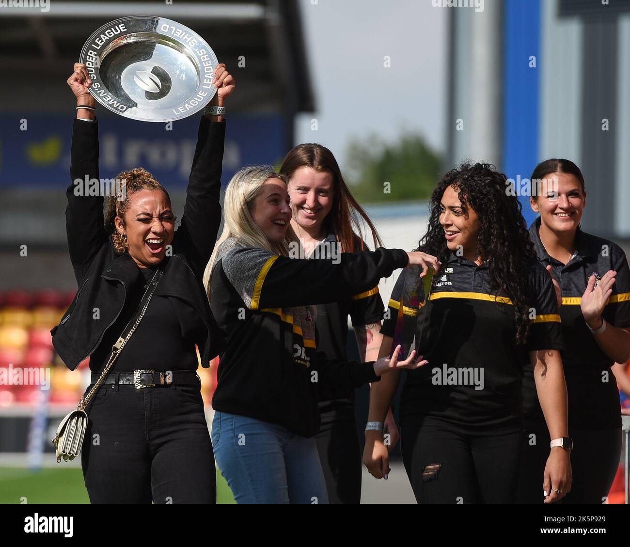 York, England -11th September 2022 - Kelsey Gentles with League Leaders ...