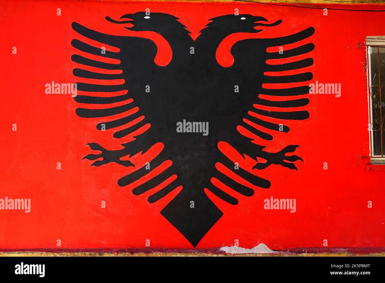 Mural of the flag of the Republic of Albania, Saranda Stock Photo - Alamy