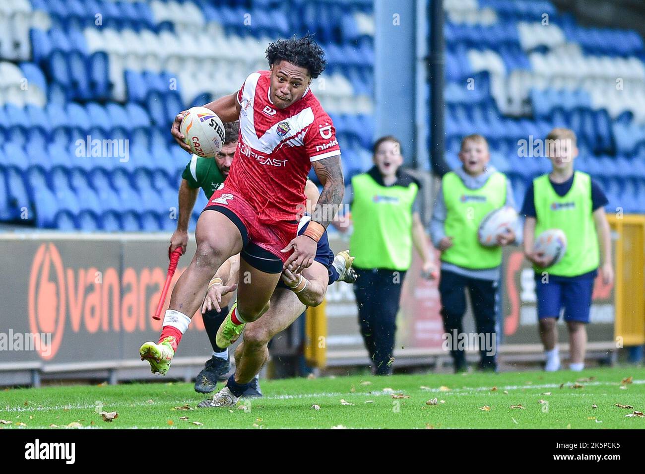 Halifax, England -8th October 2022 - Tesi Niu of Tonga in action. Rugby ...