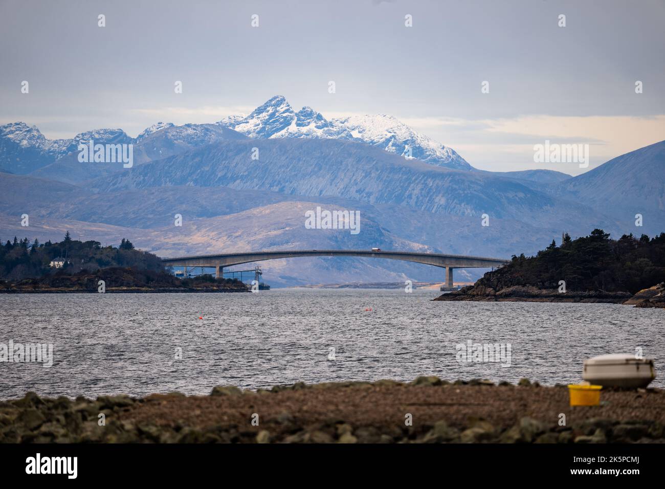 Skye bridge connecting isle hi-res stock photography and images - Alamy
