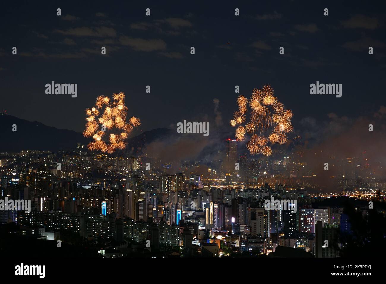 Fireworks viewing in the mountains Stock Photo - Alamy