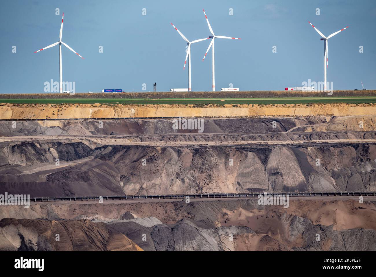 Open cast mining edge hi-res stock photography and images - Alamy