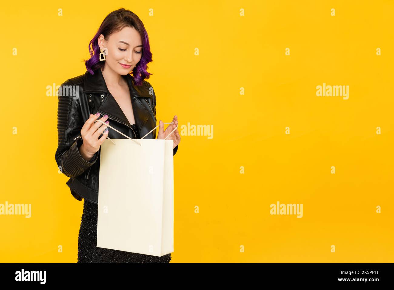 Wow price hi-res stock photography and images - Alamy