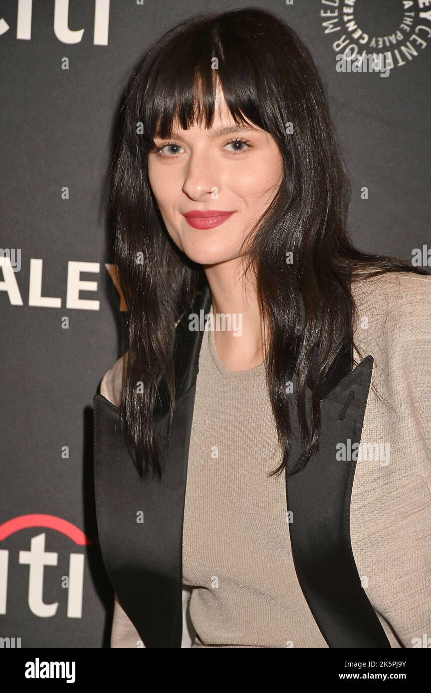 In beige peter do skirt suit hi-res stock photography and images - Alamy