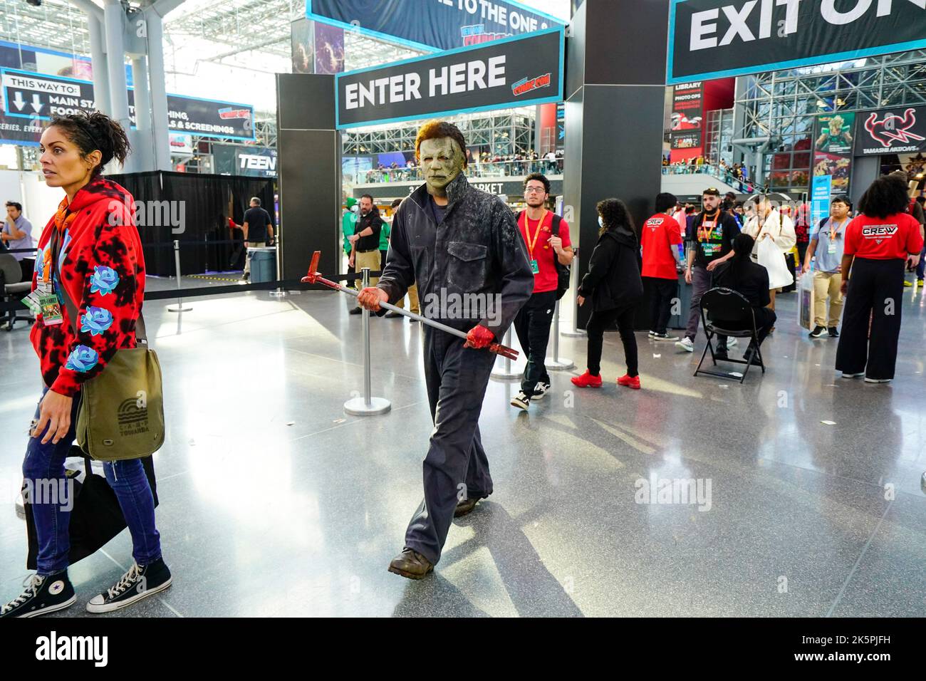 Comic con lanyards hi-res stock photography and images - Alamy