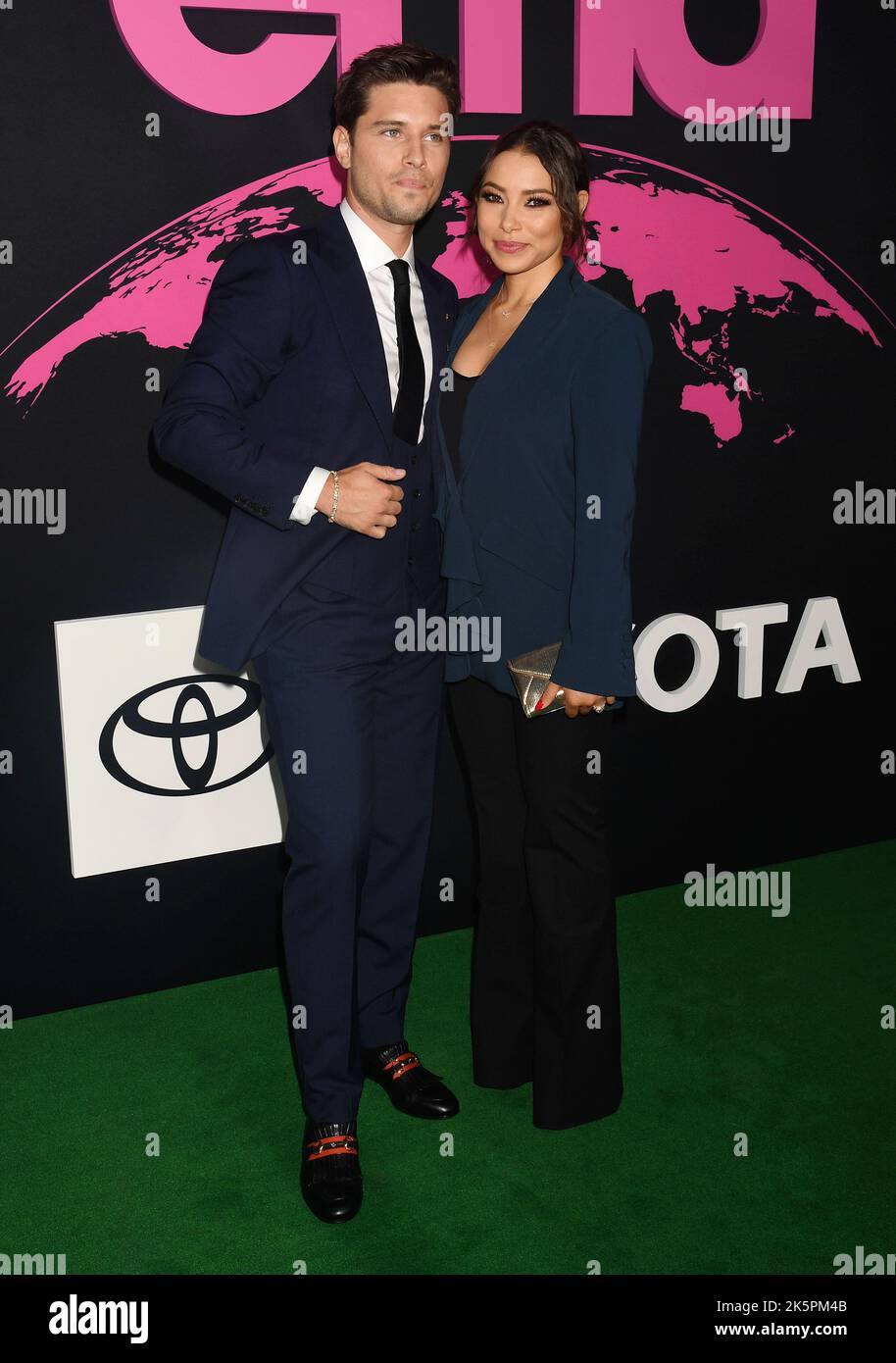 LOS ANGELES, CA - OCTOBER 08: (L-R) Ronen Rubinstein and Jessica Parker ...