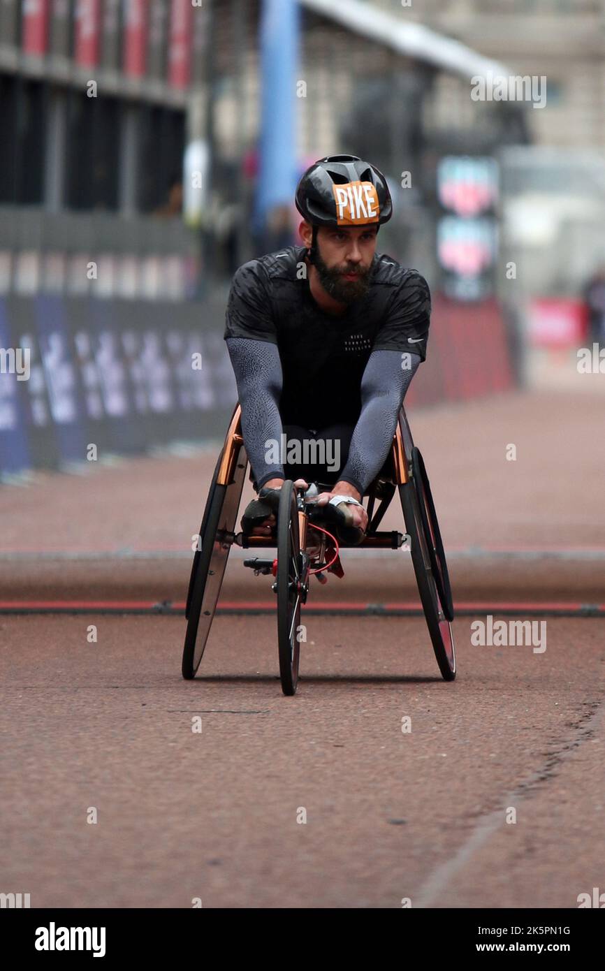 Aaron Pike of the USA finishes in the mens Wheelchair (T53/T54) TCS ...