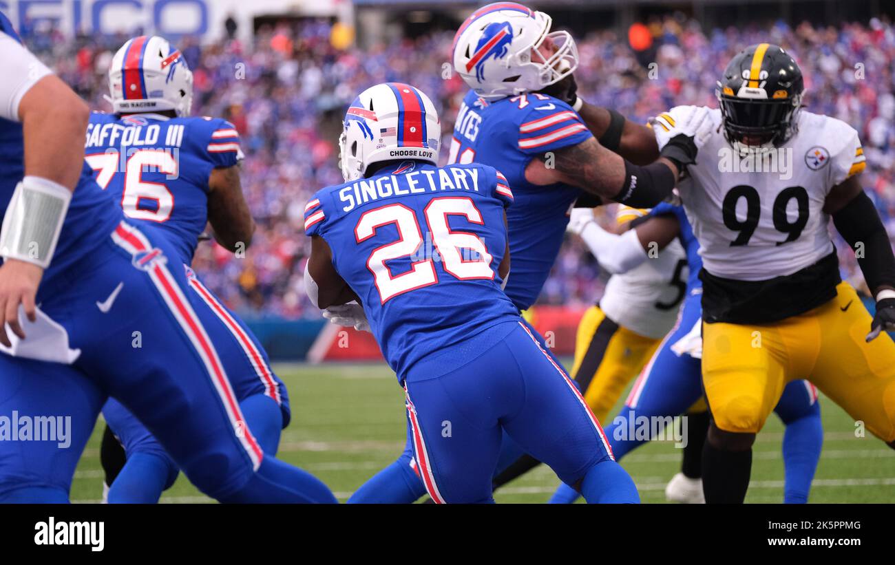 Orchard Park, New York. Highmark Stadium. 9th Oct, 2022. Devin ...