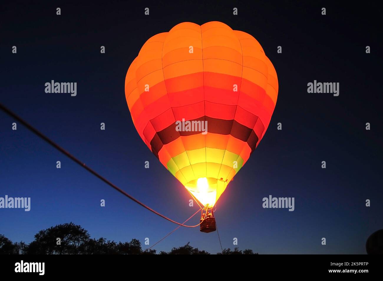 Hot Air Balloon Stock Photo - Alamy