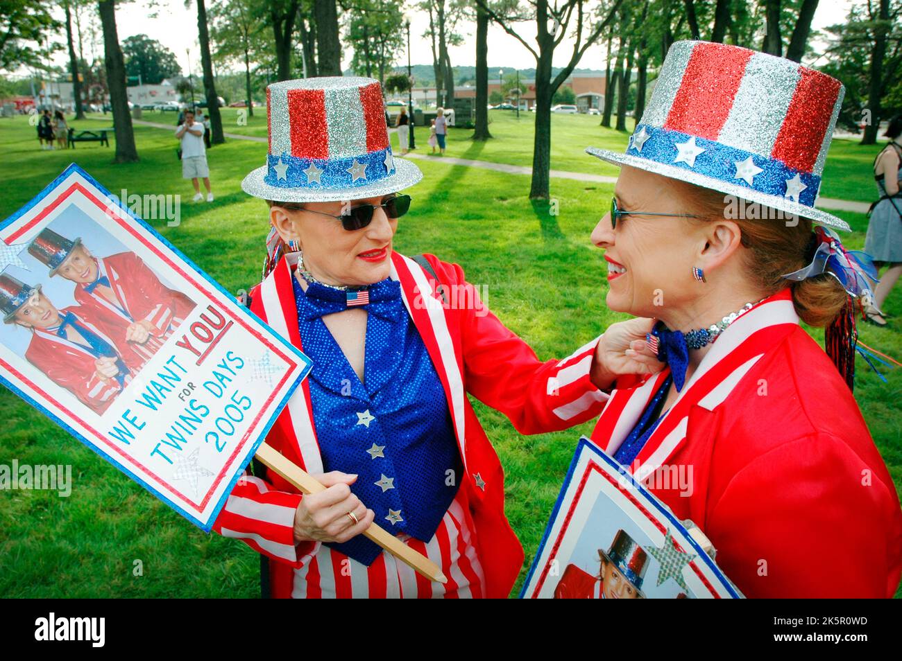 Who look very similar hi-res stock photography and images - Alamy