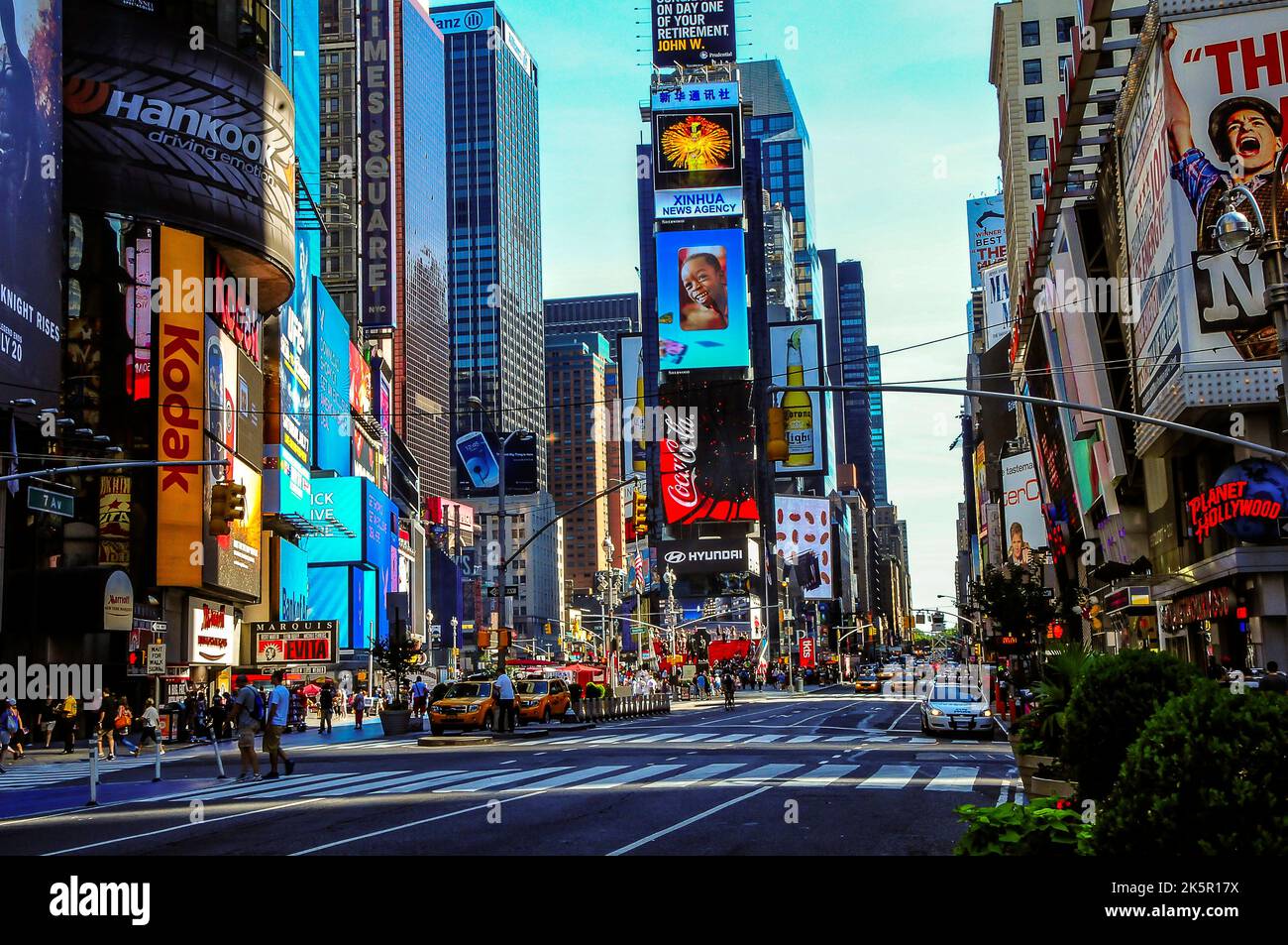 Panoramic view new york city midtown hi-res stock photography and ...