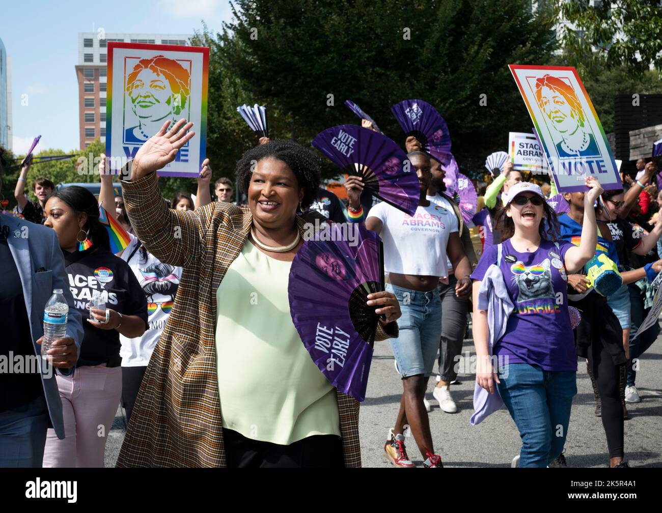 Atlanta, Georgia, USA. 9th Oct, 2022. Thousands from Atlanta's LGBTQ ...