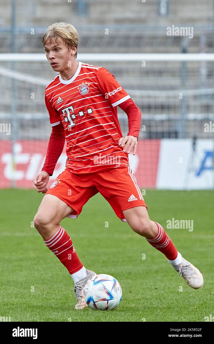 Kratzig frans fc bayern munchen fcbu2329 hi-res stock photography and ...