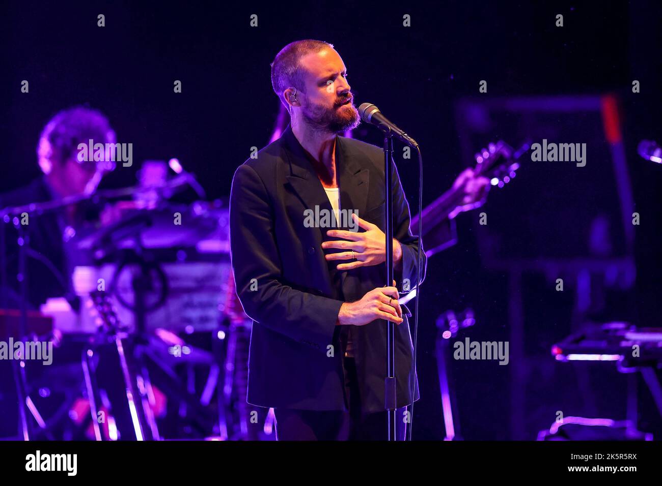 Father john misty singer hi-res stock photography and images - Alamy