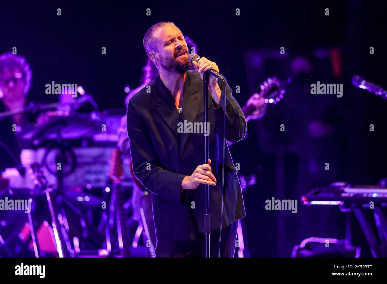 Father john misty tour hi-res stock photography and images - Alamy