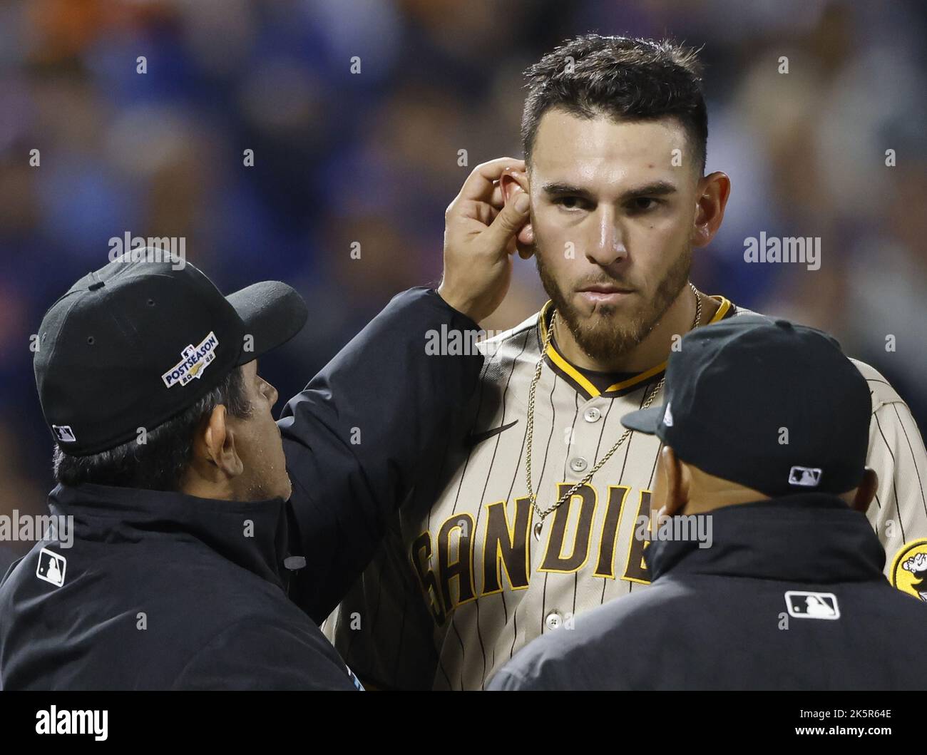 New York, United States. 09th Oct, 2022. First base umpire Alfonso ...