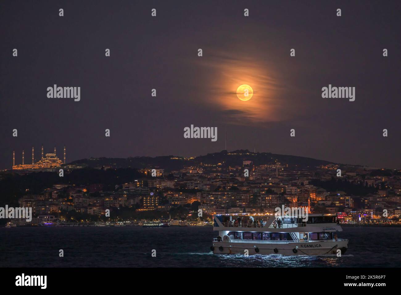 Istanbul, Turkey. 09th Oct, 2022. The passenger boat passing through ...
