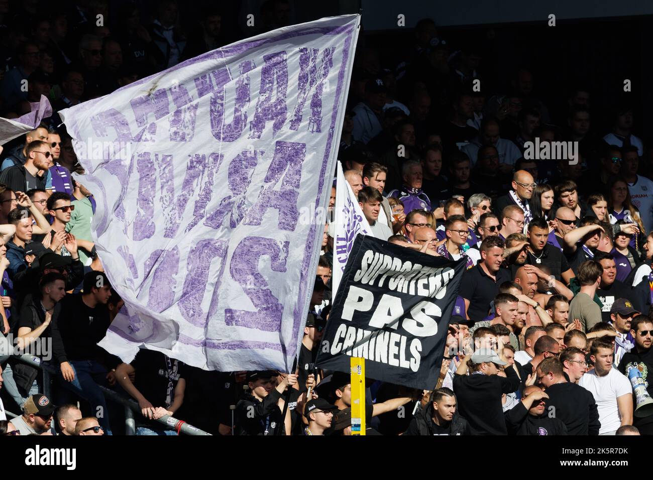 Anderlecht's supporters pictured during a soccer match between KV ...
