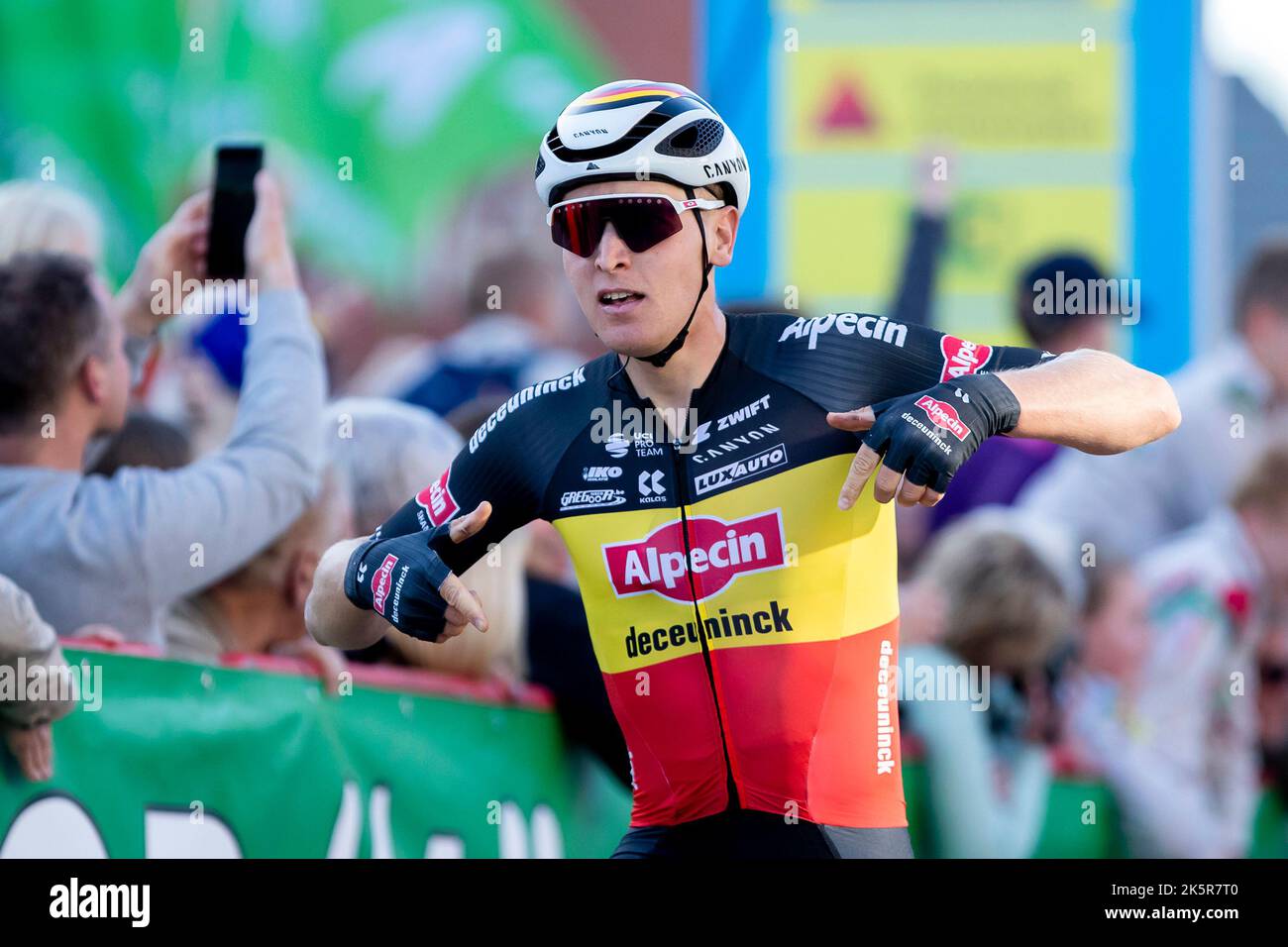 Tim Merlier wins the Memorial Rik Van Steenbergen in Arendonk, on ...
