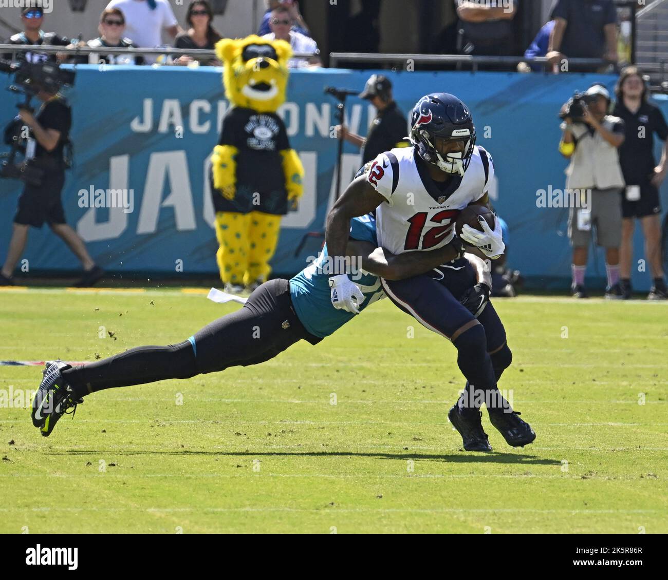 Nico collins hi-res stock photography and images - Alamy