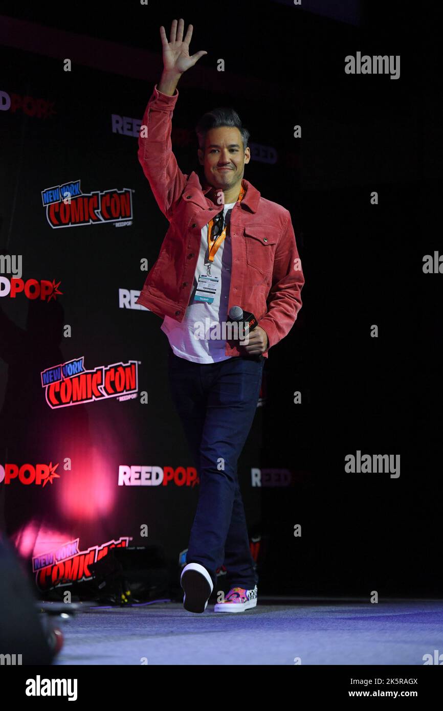 Eric Appel speaks onstage at Let's Get WEIRD panel during New York ...