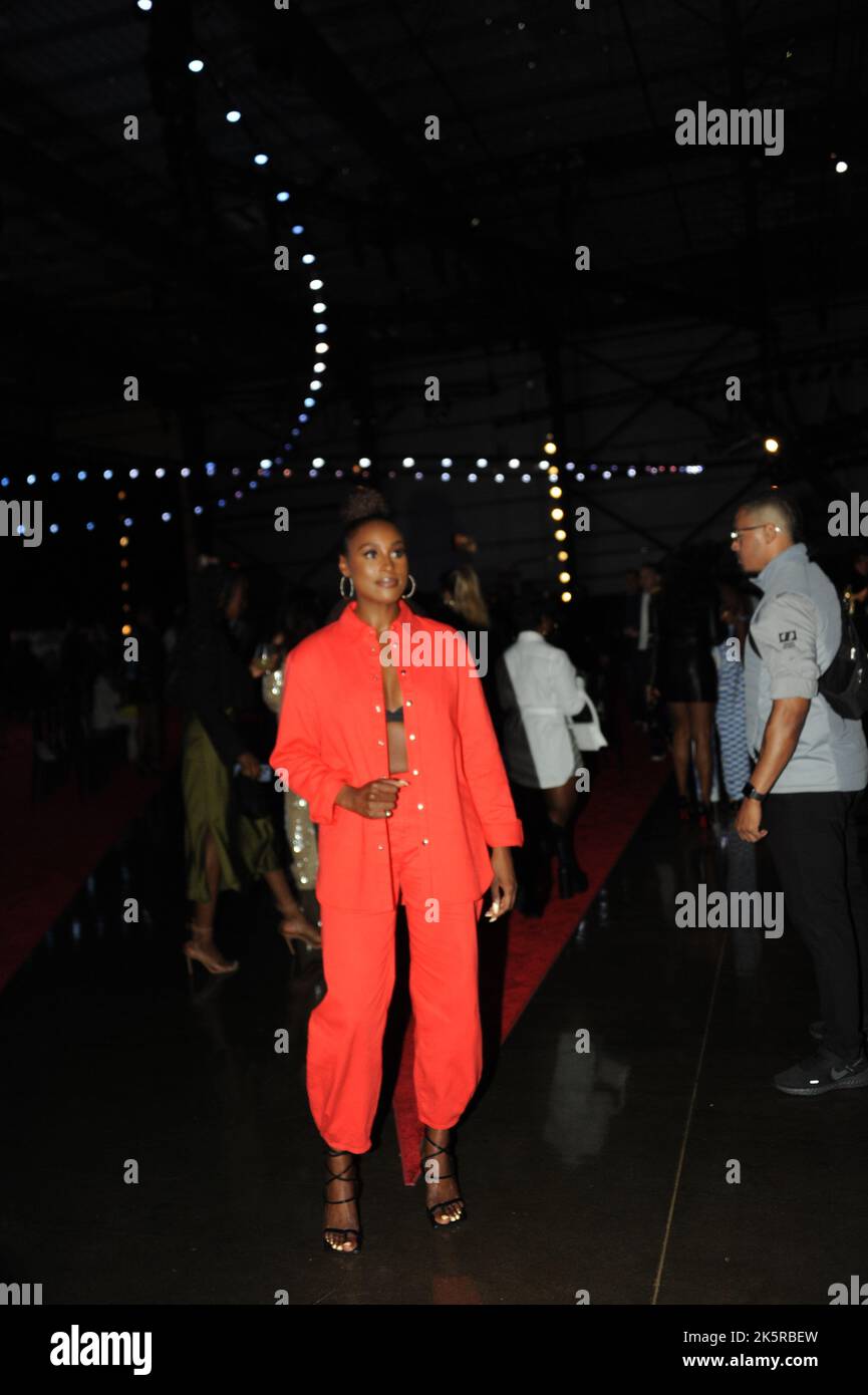 Delta Air Lines Runway, Runway show with Issa Rae at Los Angeles ...