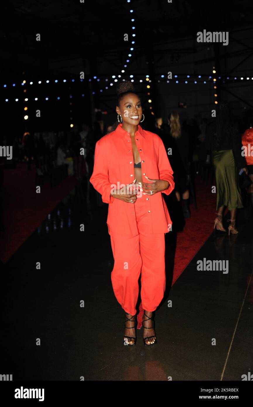 Delta Air Lines Runway, Runway show with Issa Rae at Los Angeles ...