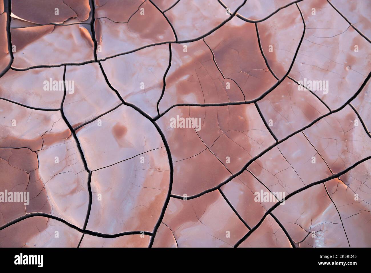 Ground to structure hi-res stock photography and images - Alamy