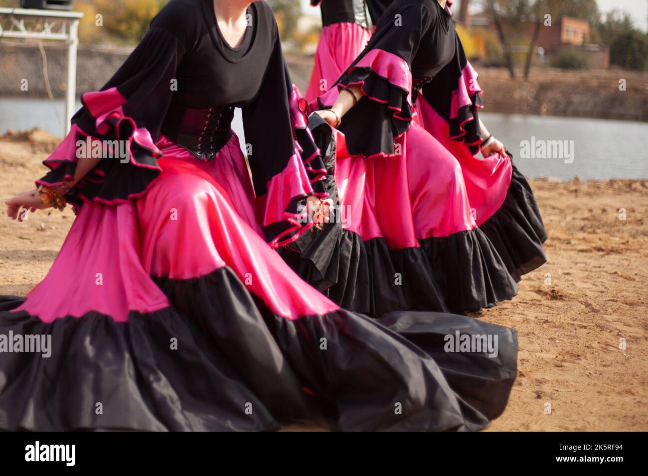 Hispanic girls dancing party hi-res stock photography and images - Alamy