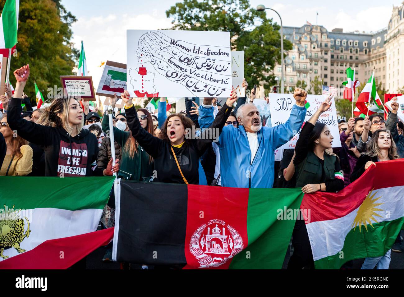 Washington, United States. 08th Oct, 2022. People sing as they march to ...