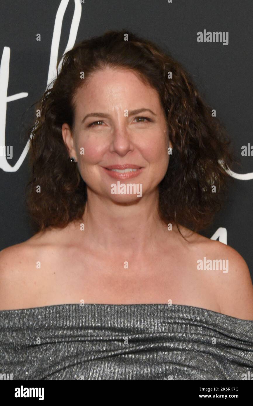 Robin Weigert attends the Death of a Salesman Broadway opening night at ...
