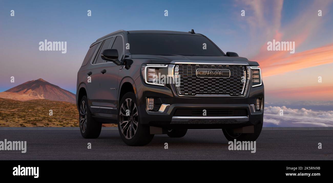 GMC Yukon Denali :Full-Size Luxury SUV Stock Photo - Alamy