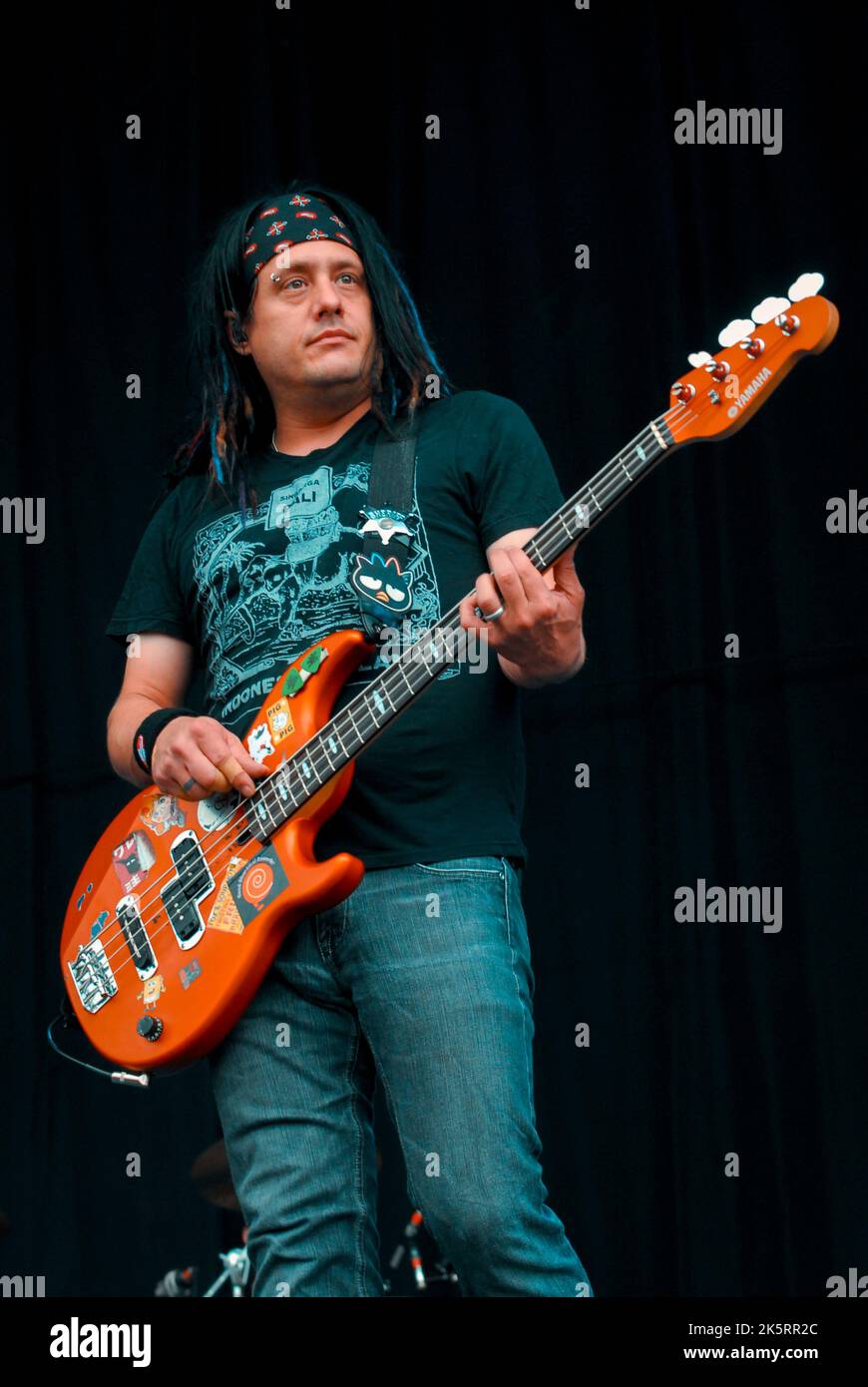Robby takac of the goo goo dolls hi-res stock photography and images ...