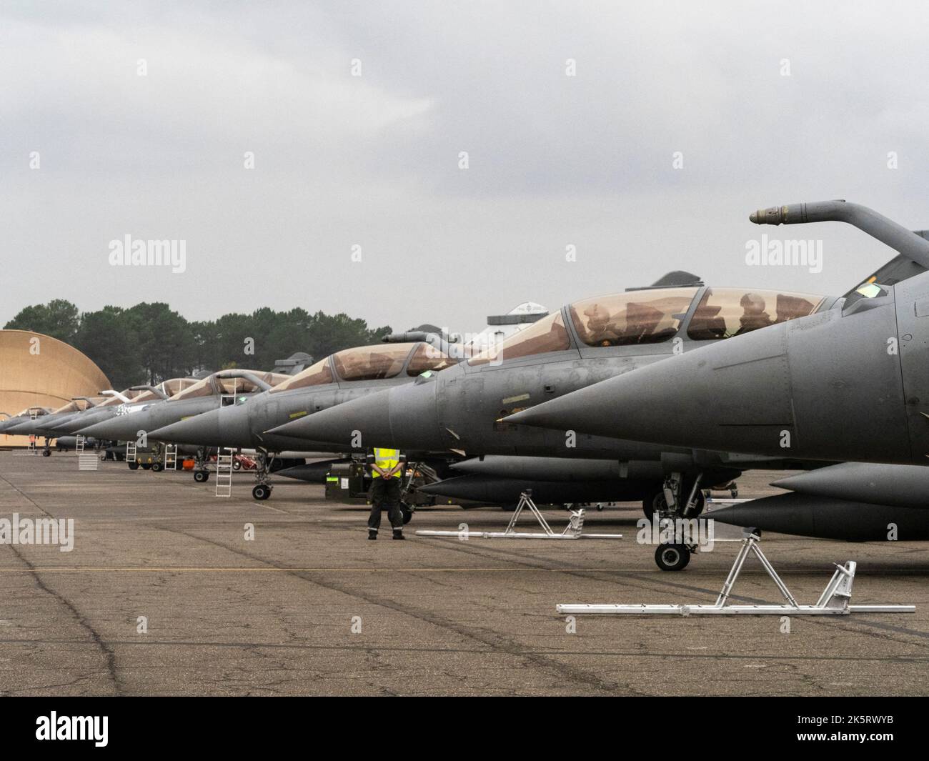 Dassault rafale fighters hi-res stock photography and images - Alamy