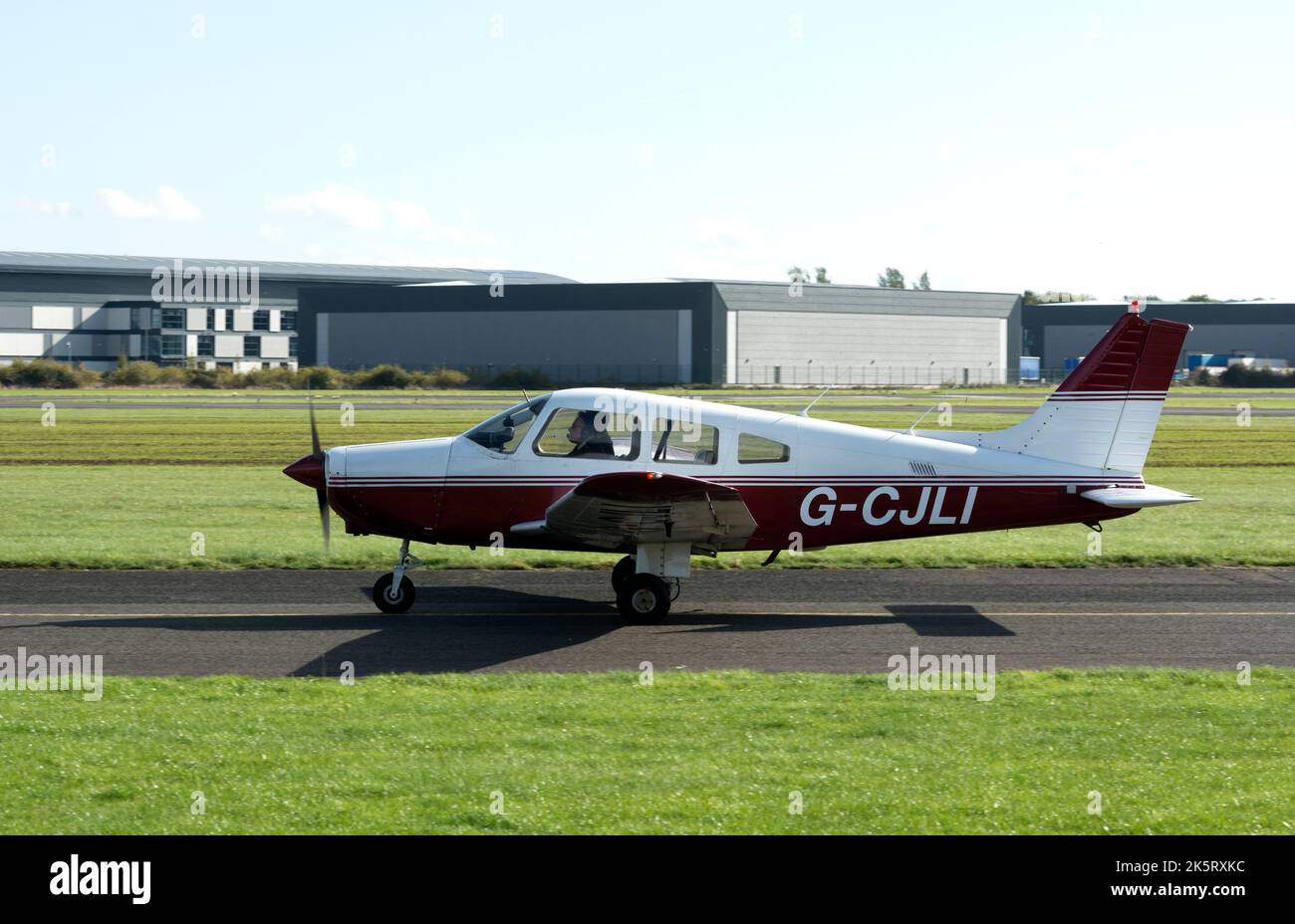 Piper PA-28-161 Cherokee Warrior II at Wellesbourne Airfield ...