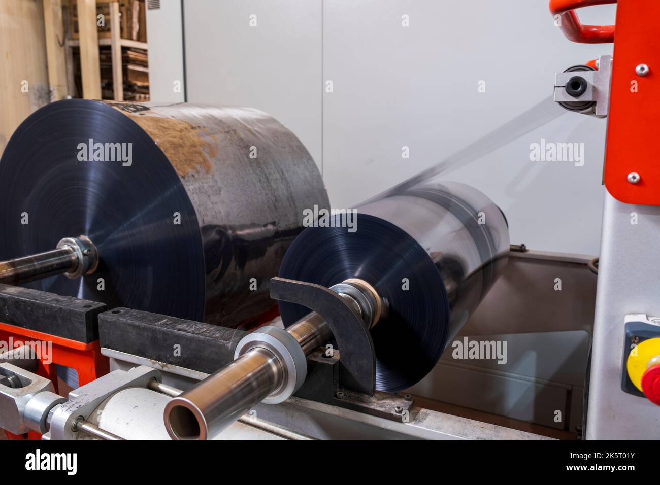 Mechanism packaging machine close hi-res stock photography and images ...