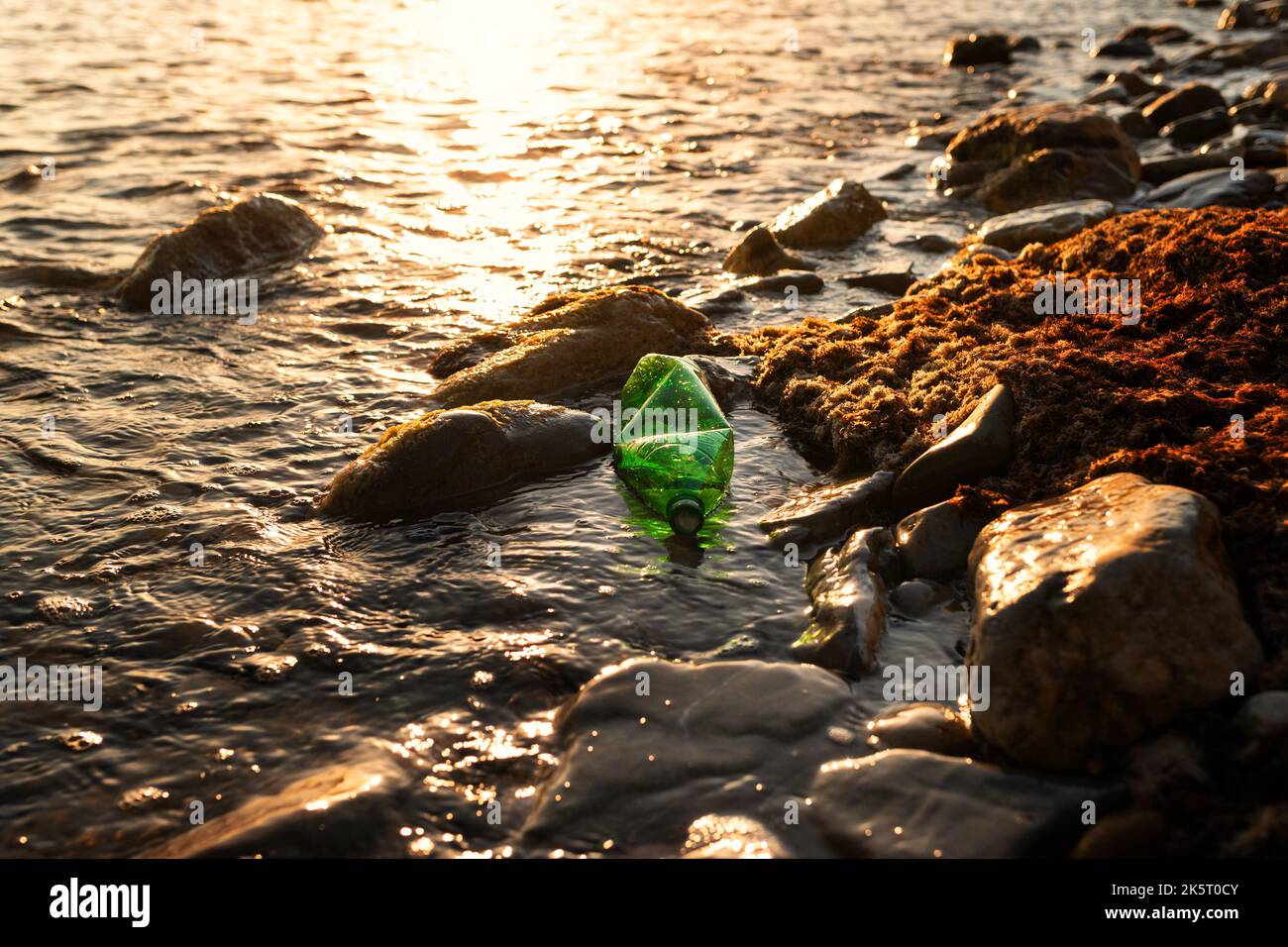 Waste in the seas and rivers hi-res stock photography and images - Alamy