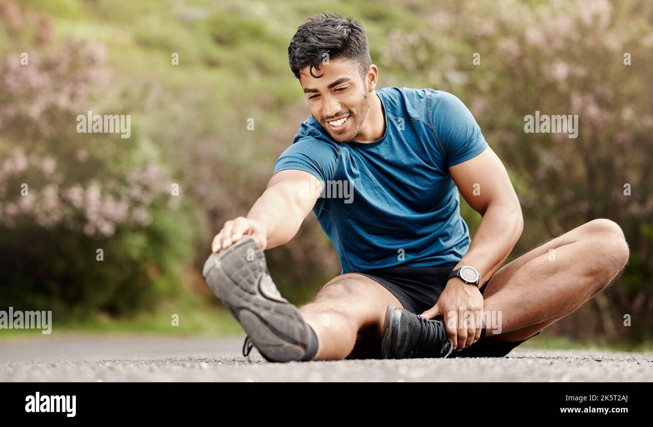 Very muscular legs man hi-res stock photography and images - Alamy