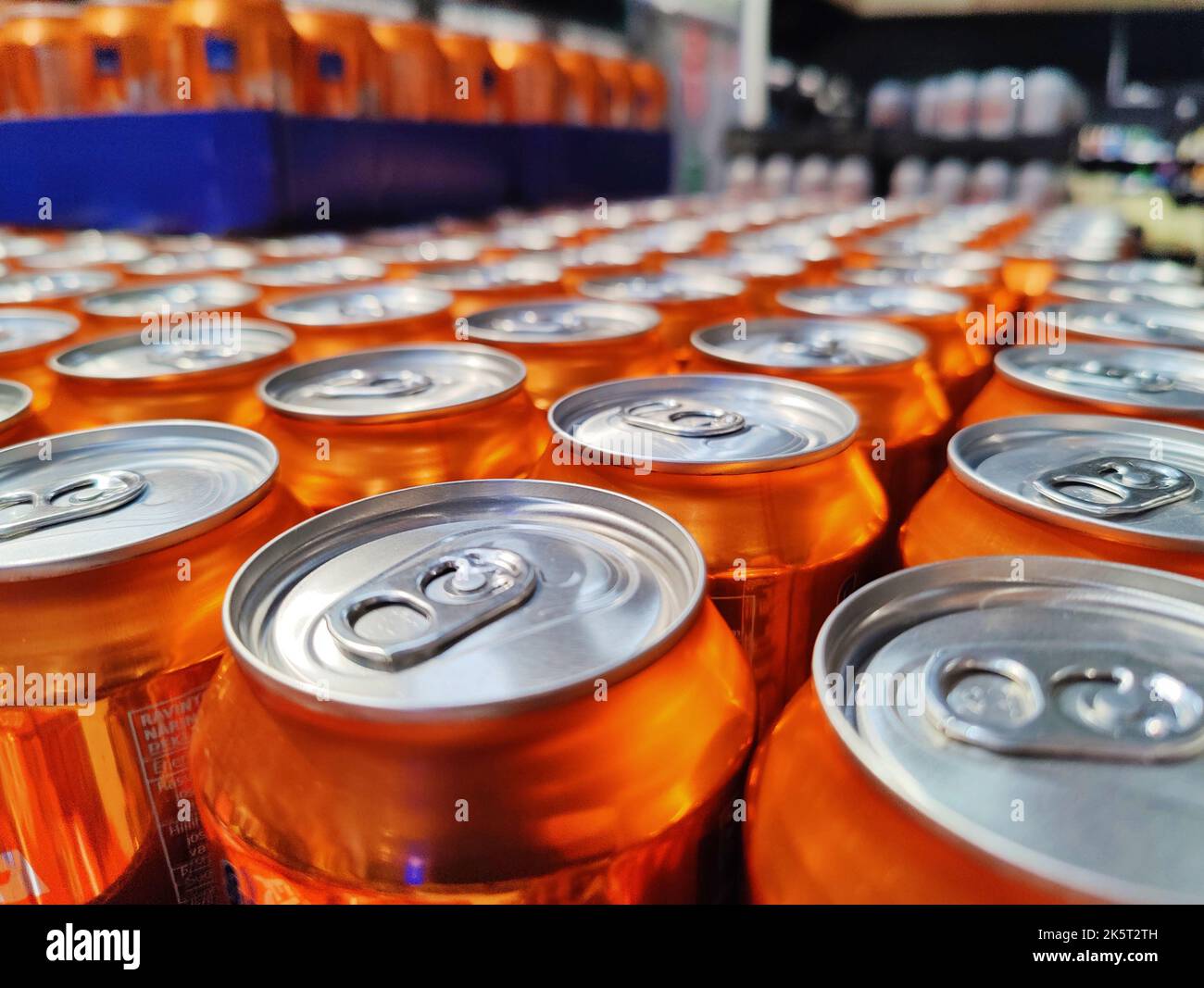 A close-up shot of metallic cans in a factory Stock Photo - Alamy