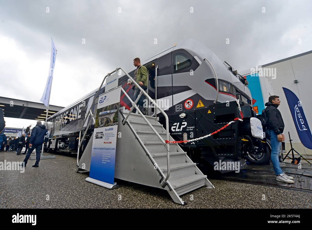 Hybrid trains hi-res stock photography and images - Alamy