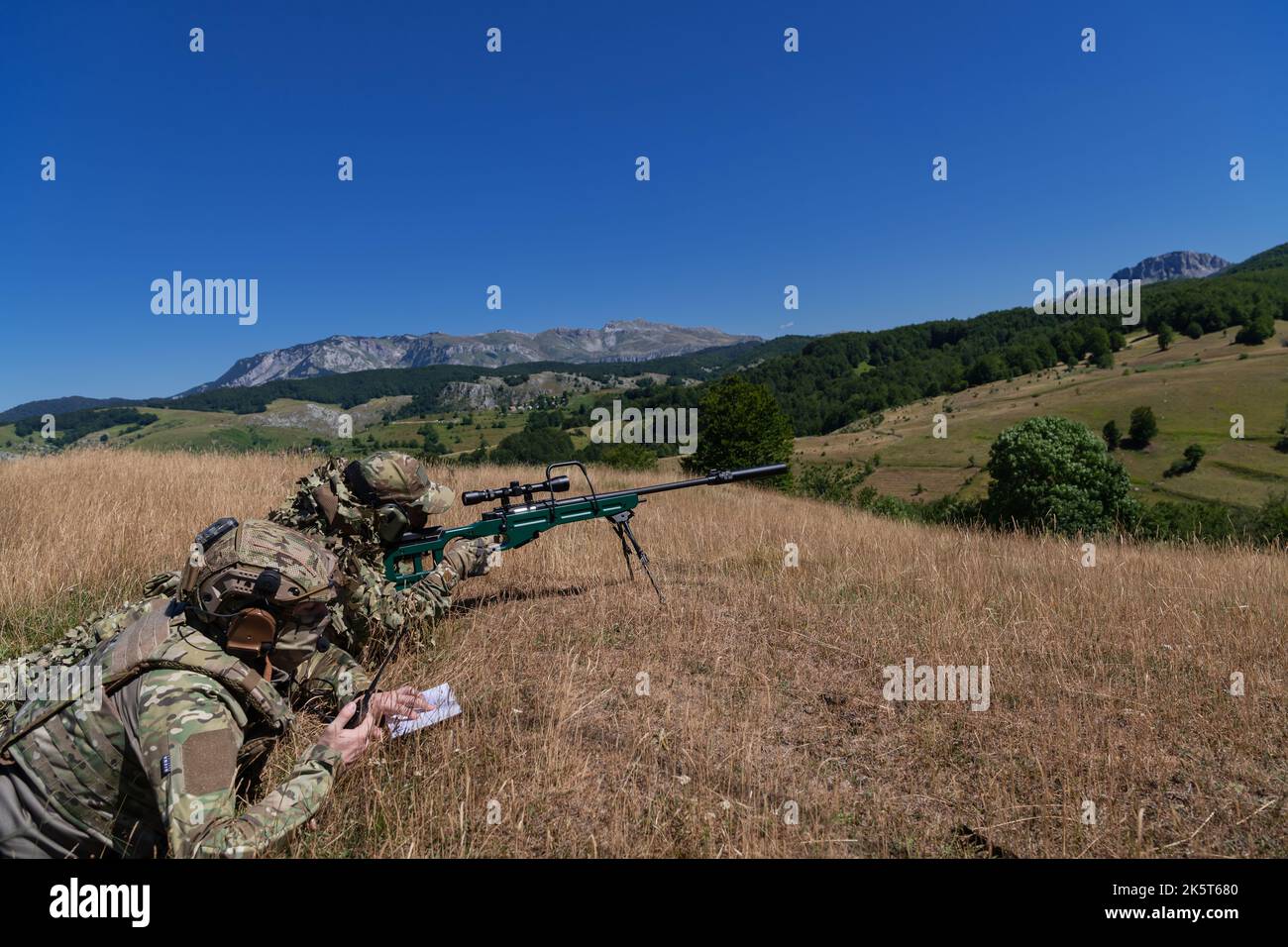 Aerial sniper hi-res stock photography and images - Alamy